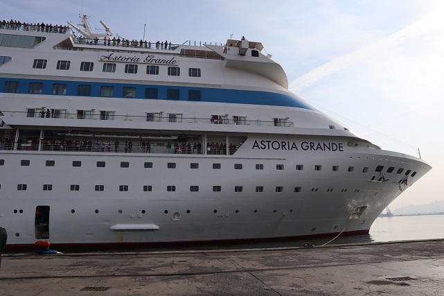 Rus kruvaziyer gemisi Astoria Grande Samsun'da - Güncel - Gazete Gerçek Rus kruvaziyer gemisi Astoria Grande Samsun'da - Güncel - Gazete Gerçek