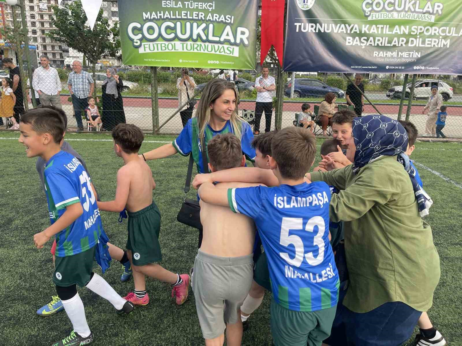 Rize'nin ilk kadın muhtarı, ilk turnuvasında şampiyon oldu - Spor ... Rize'nin ilk kadın muhtarı, ilk turnuvasında şampiyon oldu - Spor ...